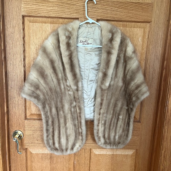 vintage fur Schultz Brothers | Jackets & Coats | Vintage Schultz ...